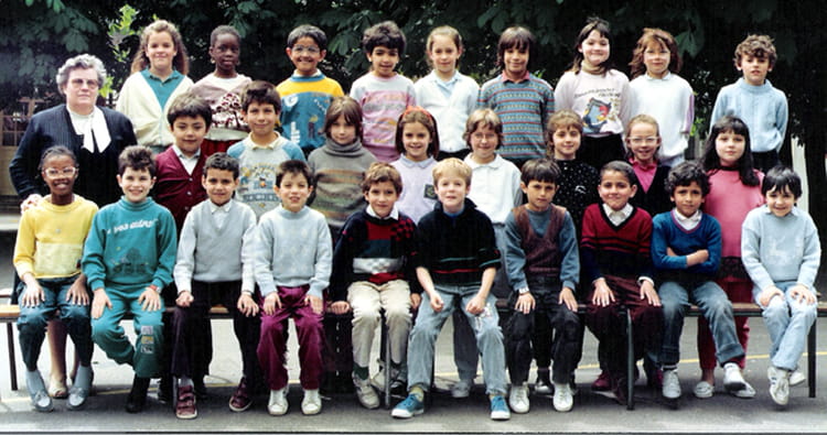Photo de classe Mme Robion de 1987, ECOLE JULES FERRY - Copains d'avant