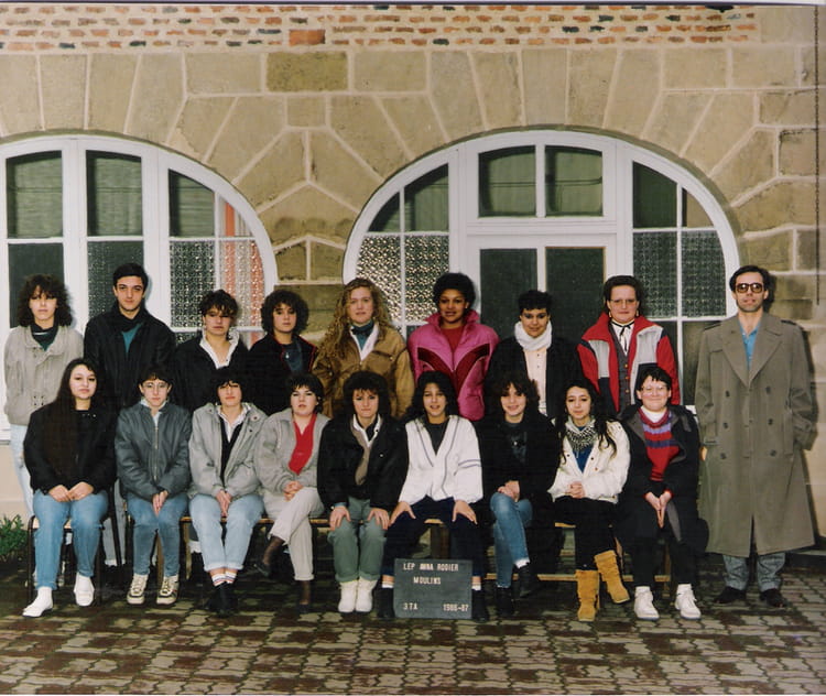 Photo de classe 3TA de 1986, Lycée Technique Anna Rodier - Copains d'avant