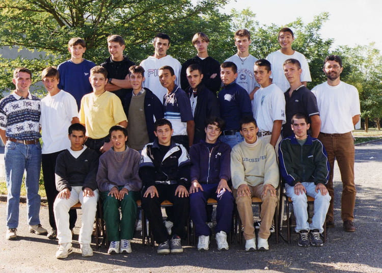 Photo de classe BEP msma de 2000, Lycée Professionnel Louis Delage ...