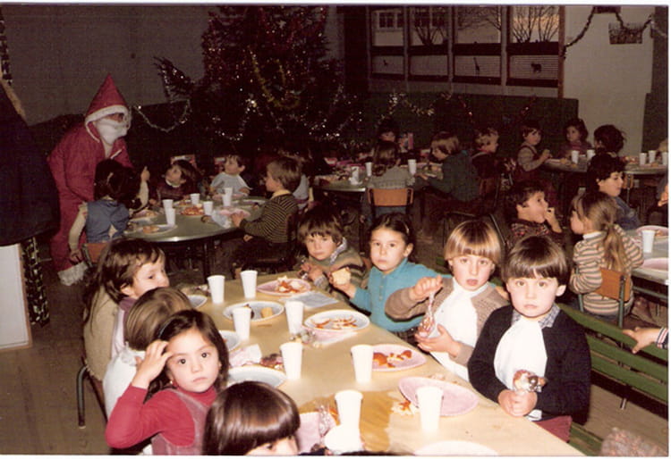 Photo de classe Gouter noel de 1981, MATERNELLE - Copains d'avant